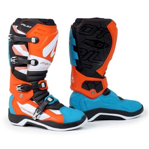 FORMA PILOT BOOT WHITE ORANGE AQUA